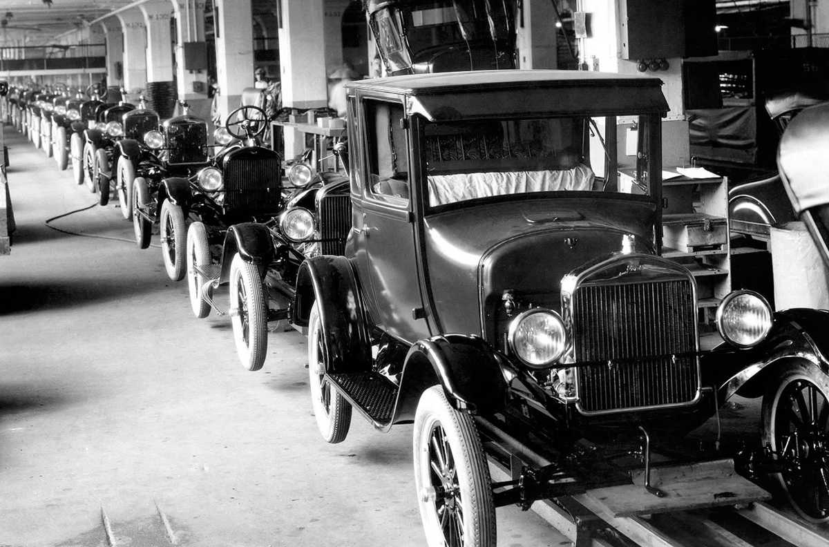 A fost produs ultimul exemplar de Ford, model T