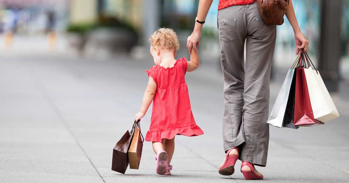 Cumpărături, fără strigături, cu cei mici alături